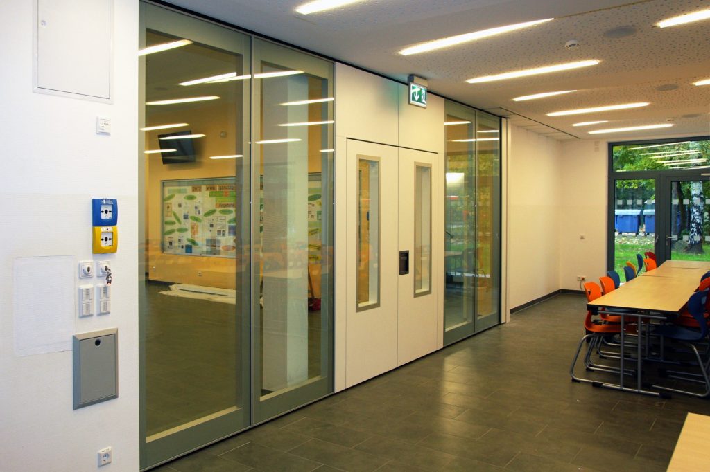 Mur mobile vitré acoustique - Eole concepteur de séparations acoustiques